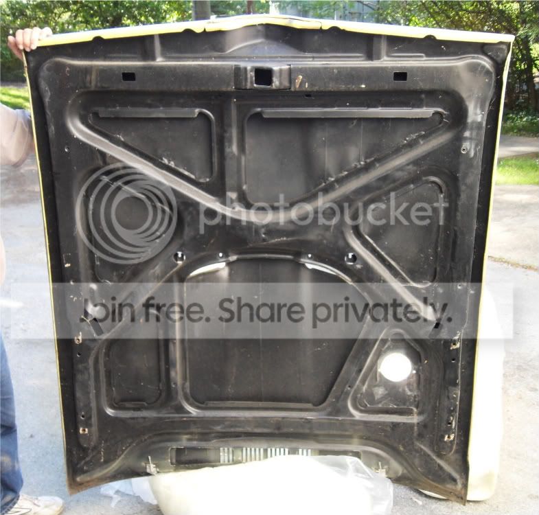 How to tell if a hood is "ram air" | Pontiac GTO Forum